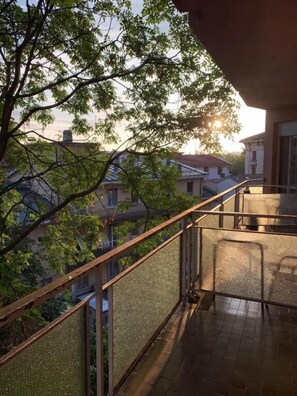 Quarto casal, sacada, vista para a cidade | Área da propriedade