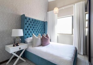 Apartamento, varanda, Vista para a cidade | Cortinas/cortinados opacos, ferro/tábua de engomar, Wi-fi grátis 