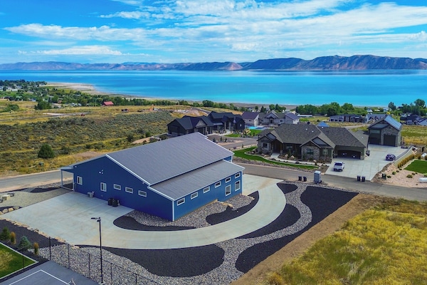 Hot Tub & Rec Room At Massive Bear Lake Home! - Bear Lake