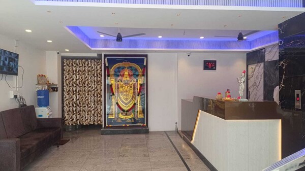Hotel Jagapathi International - Vijayawada