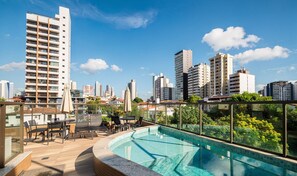 Estúdio Básico | Piscina | Piscina exterior 