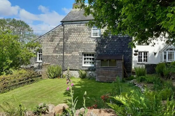 Cottage - Sleeps 2 - River Lynher Walks & Fishing - Devon