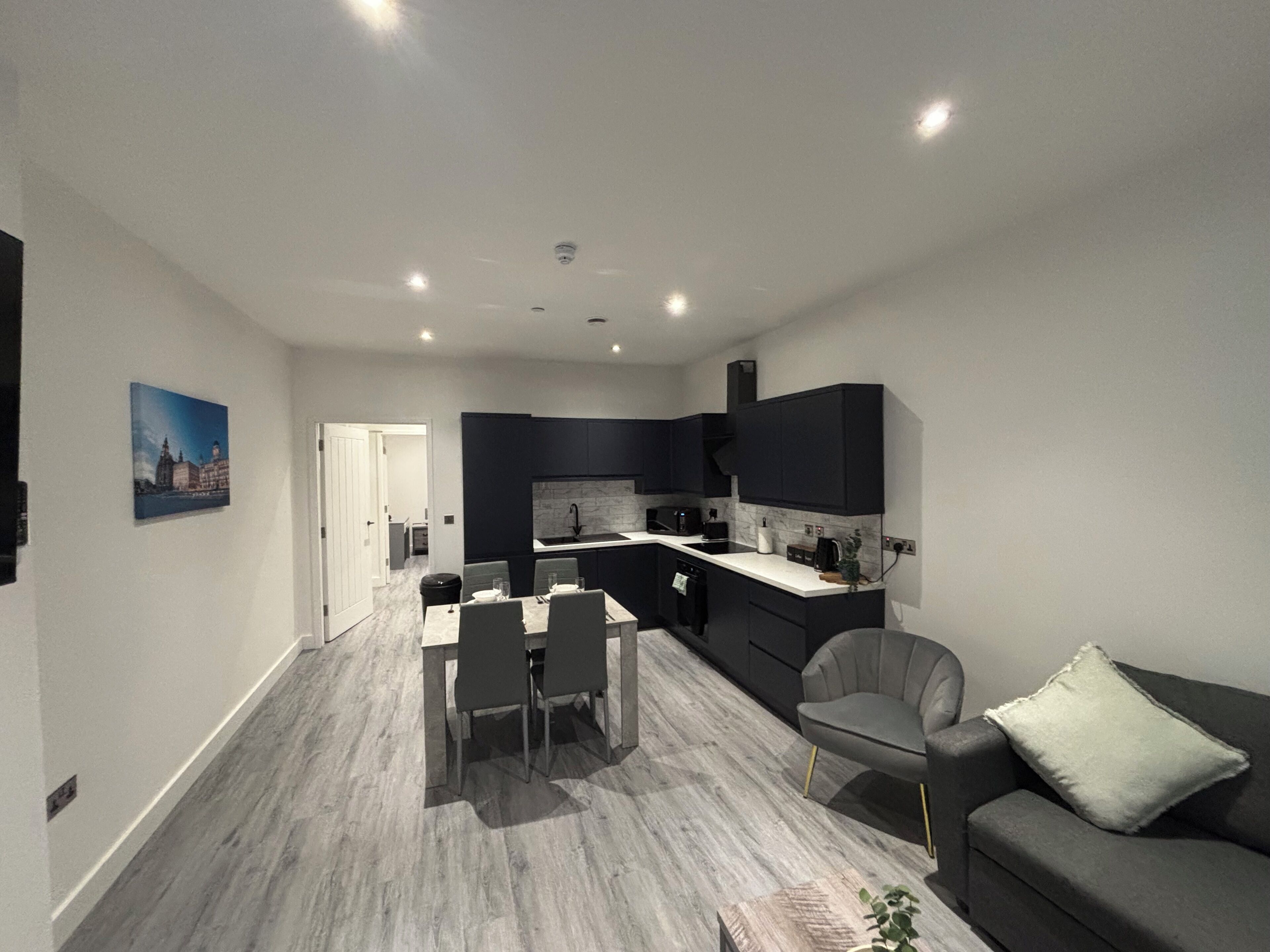 Apartamento, 1 quarto | Secretária, secretária adequada para computadores portáteis 