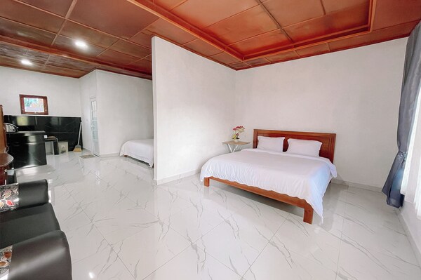 Doni Guest House By Staigo - Tuktuk Siadong