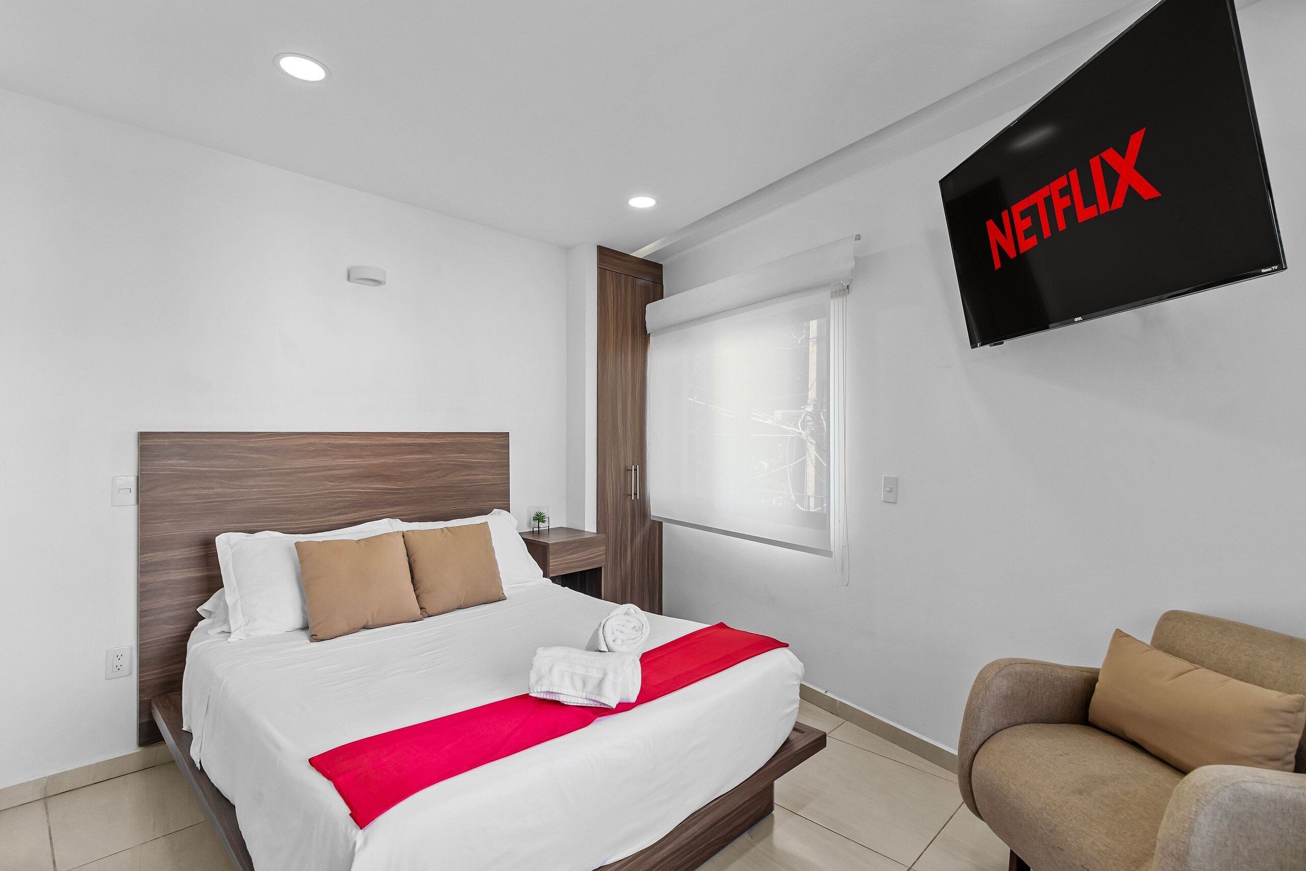 Apartamento luxo, 1 cama de casal e sofá-cama, para não fumantes, vista para a cidade | Roupas de cama premium, edredons de pluma, camas com colchões pillow-top