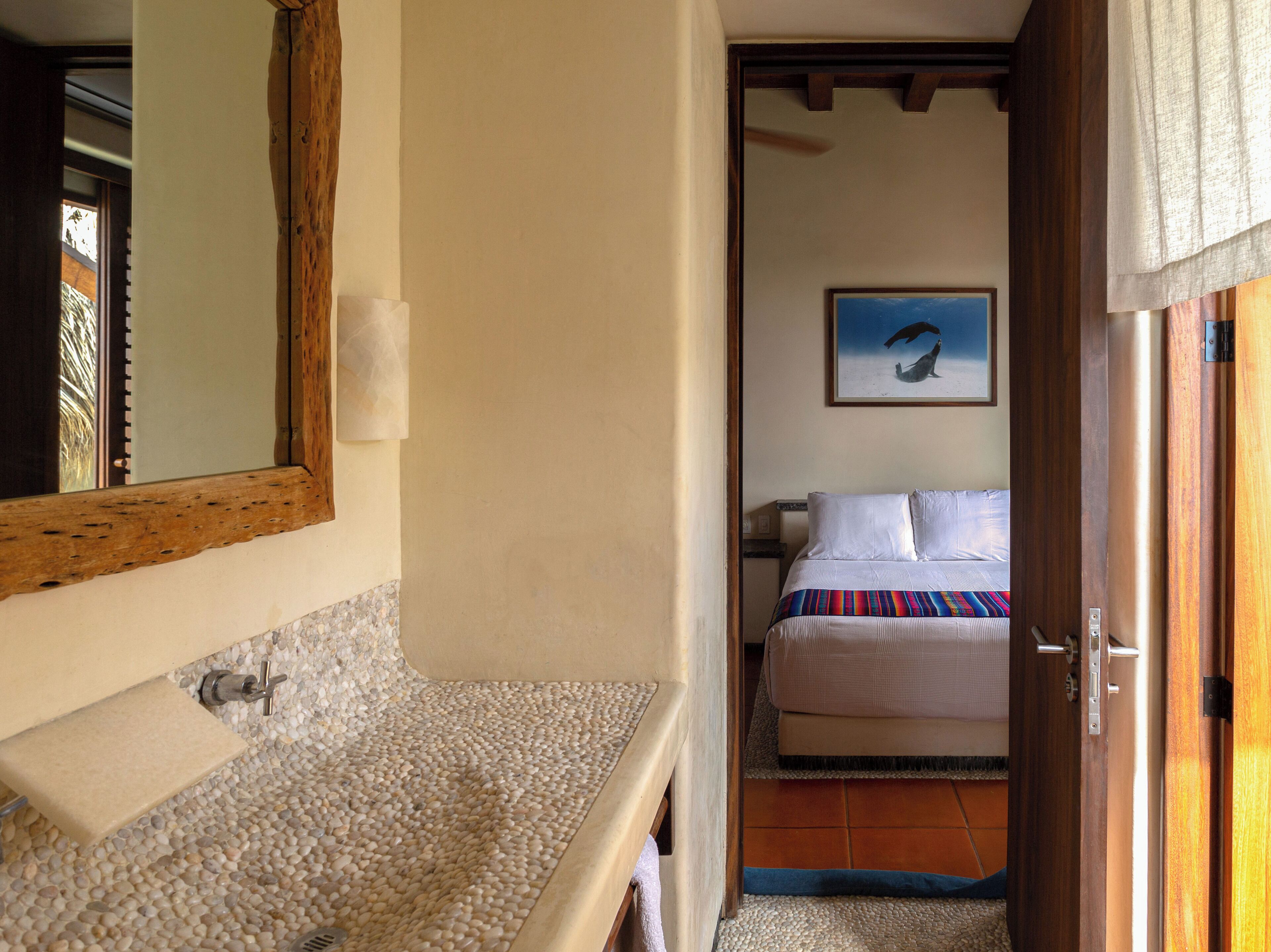 Roupa de alta qualidade, com decoração personalizada 