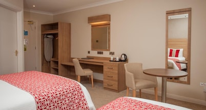 THE Lodge Hotel
