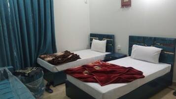 Quartos insonorizados, ferro/tábua de engomar, Wi-fi grátis