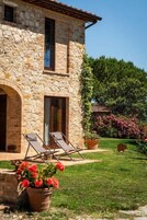 Quarto casal, vista para a colina | Área da propriedade