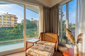 Vila superluxo, sacada, vista para o jardim | Parte interna