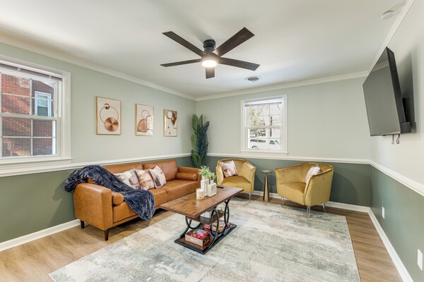 5 Mi To Fort Gregg-adams: Spacious Family Home - Petersburg, VA