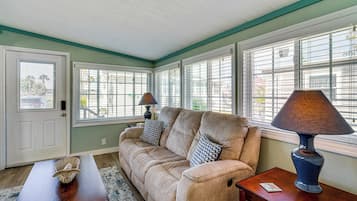 Casa (2 Bedrooms) | Interior