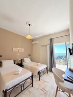 Apartamento Standard, 2 quartos, vista para o mar (Apartment 4) | Cortinas/cortinados opacos, Wi-fi grátis 
