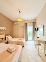 Apartamento Standard, 2 quartos, vista para o mar (Apartment 5) | Cortinas/cortinados opacos, Wi-fi grátis