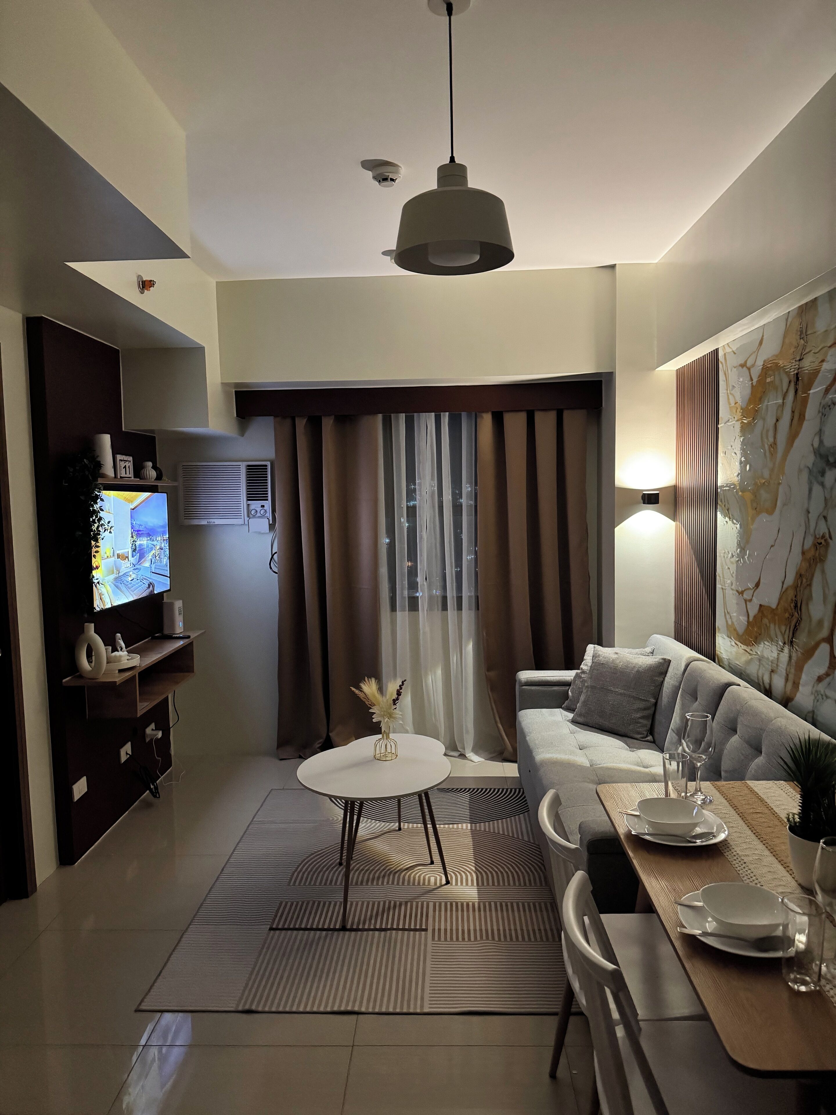 Mariels Cozy Haven: Stylish 1-bedroom Condo With City View In Horizons 101 Cebu - Cebu