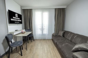 Superior 2 Bed Room | Sala de estar