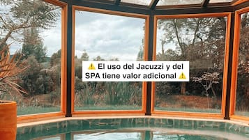 Banheira de hidromassagem interior