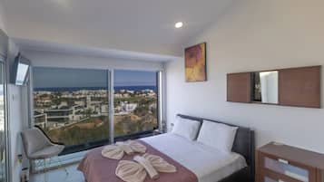 Vila, 4 quartos, piscina particular, vista para a cidade | 4 quartos
