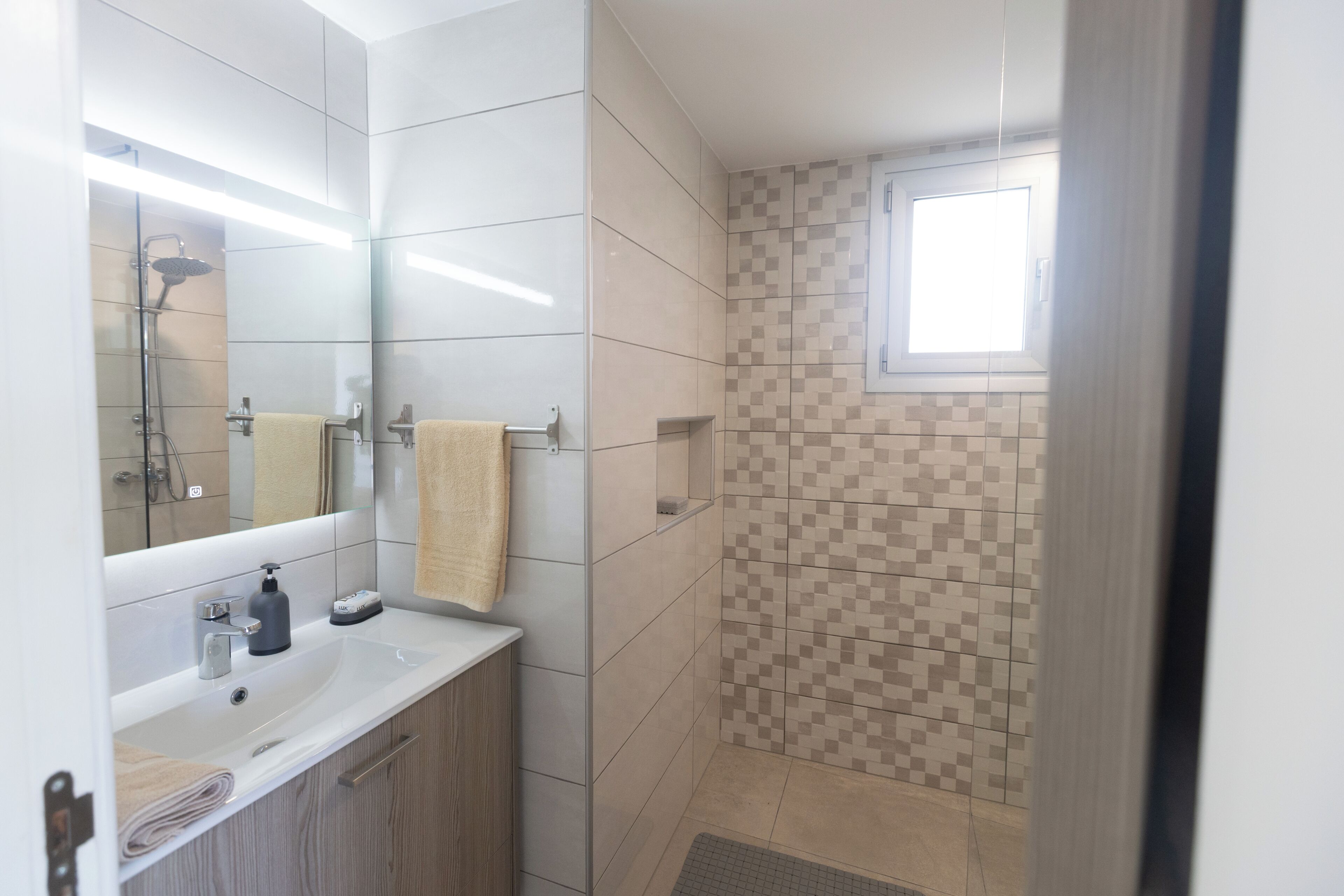 Vila, 4 quartos, piscina particular, vista para a cidade | Banheiro