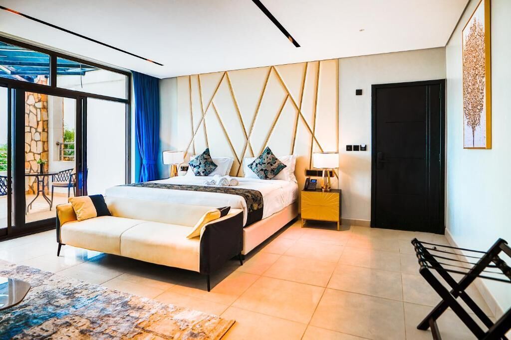 Quarto Duplo Comfort | Cortinas/cortinados opacos, ferro/tábua de engomar, Wi-fi grátis 