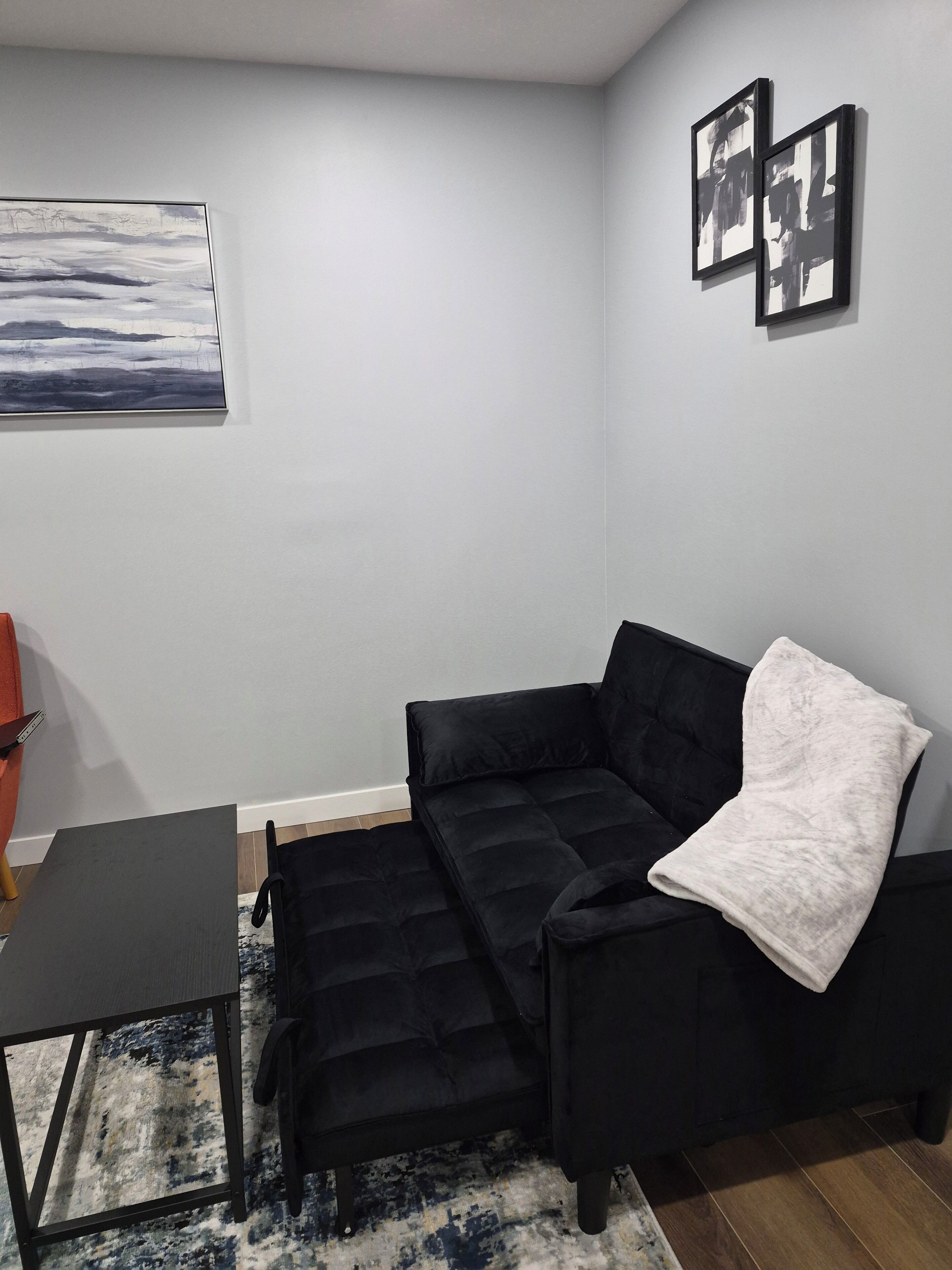 Impeccable Impressions -Where Modern Comfort Meets Playful Living In Sw Edmonton - Edmonton