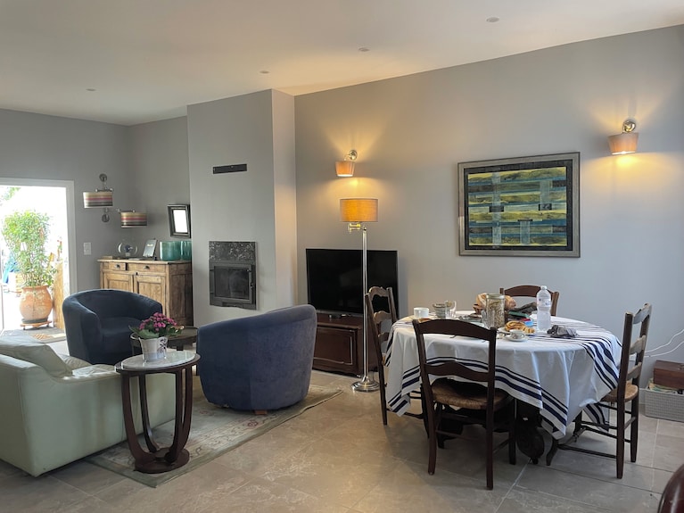 Perfect 2-bedroom Bed & Breakfast In Pleasant La Rochelle - 拉洛歇爾