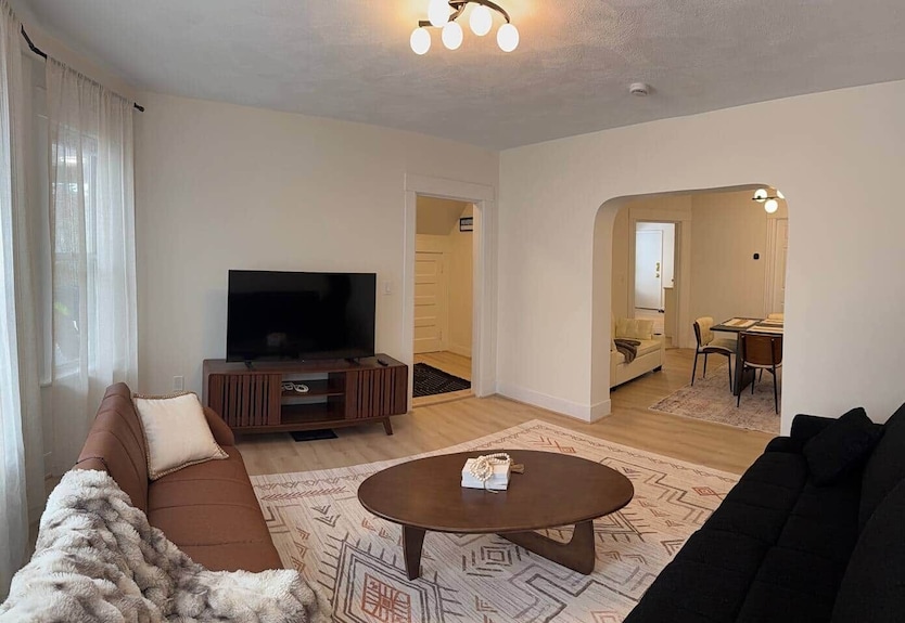 Modern 2br Getaway Near Revere Beach - Salem, MA