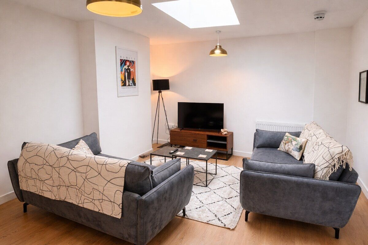 The Nest | Stylish 2-bed Apartment - 스트랫퍼드어폰에이번