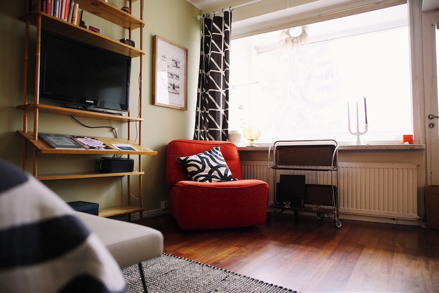 Cozy Green Studio W/wifi, A/c, Next To Train & Tram. Pet Friendly! - Helsinki