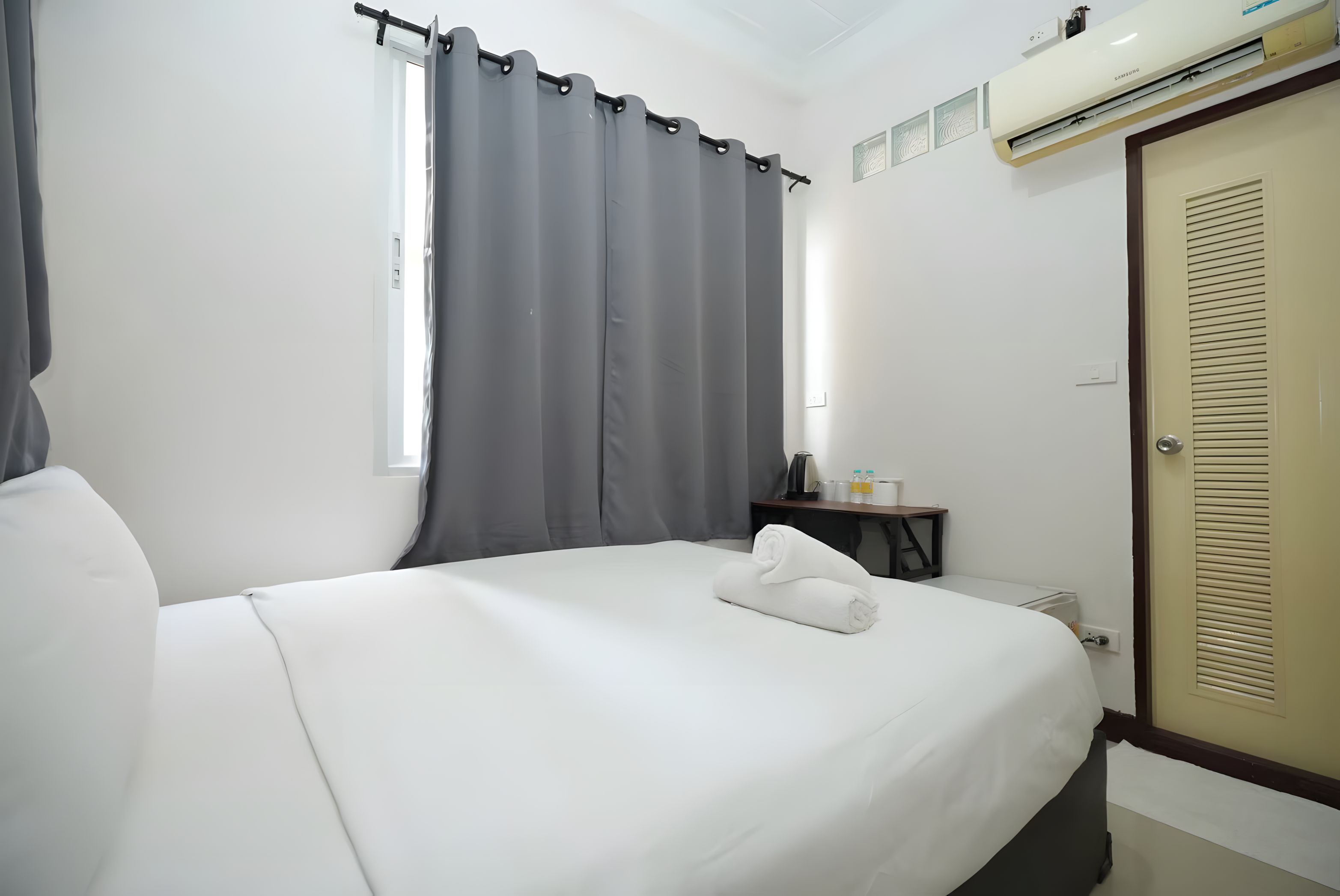 Quarto Duplo | Wi-fi grátis, roupa de cama fornecida 