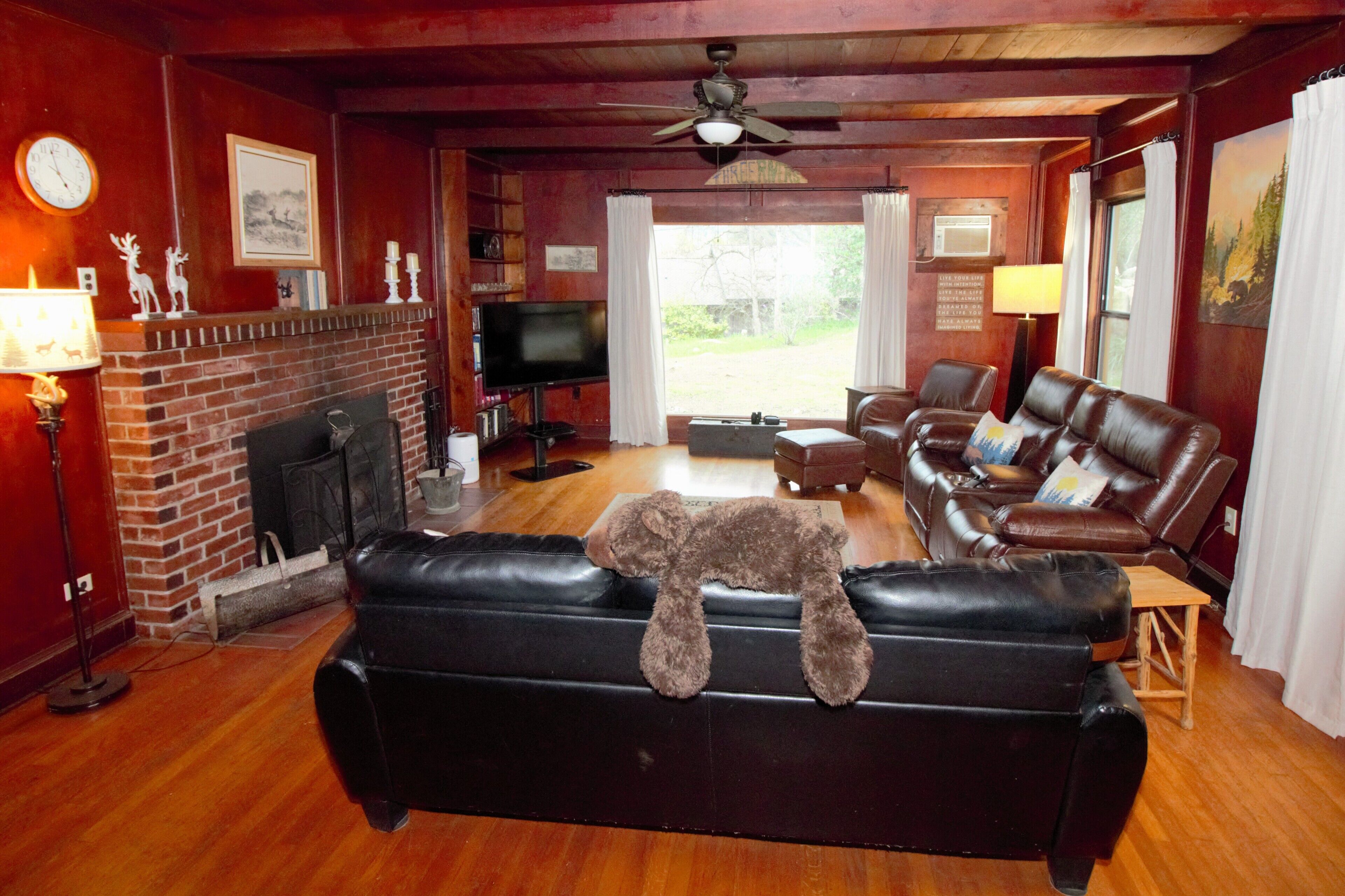 Deer Hollow Cabin - A Family-friendly 3-bedroom Cabin In Charming Three Rivers - Sequoia National Park