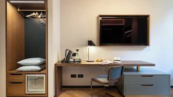 Quarto Duplo Executivo, vista para o pátio | Com decoração personalizada, com mobília individualizada