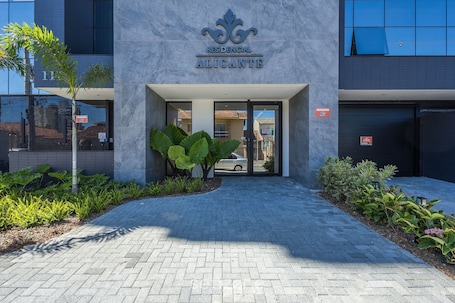 Pormenores do exterior. Apt w/ BBQ and Partial Ocean View Ale0803