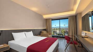 Quarto Triplo Superior | Cofre no quarto, quartos insonorizados, Wi-fi grátis