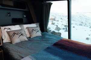 Cabine, vista para a montanha | Roupa de alta qualidade, Wi-fi grátis, roupa de cama fornecida