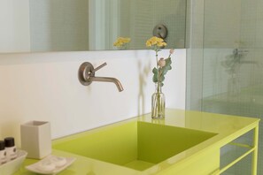 Casa | 5 quartos, acesso à internet de alta velocidade