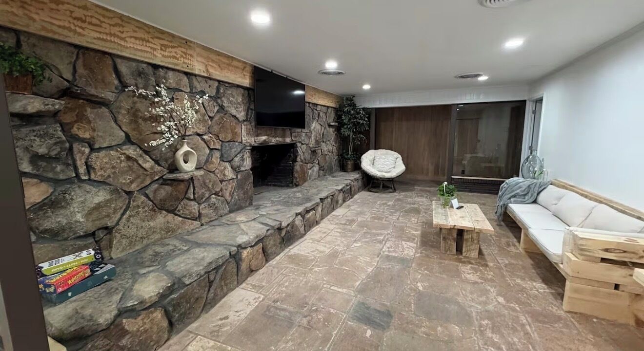 Oak & Stone - Dalton, GA