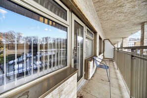 Apartamento, pátio, vista para o jardim | Pormenores do exterior