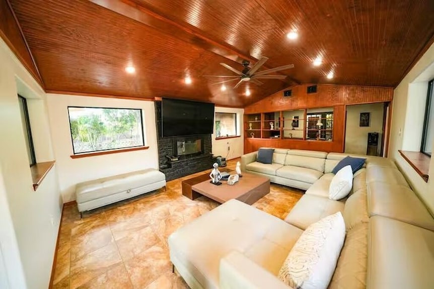 Musa House + Guest House - McAllen, TX