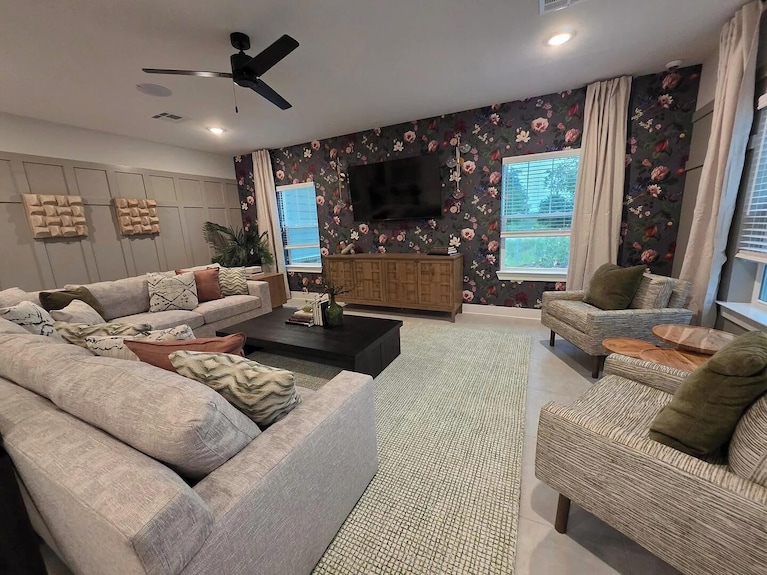 Landing | Chic 1bd, Clubhouse, Pool - San Marcos, TX