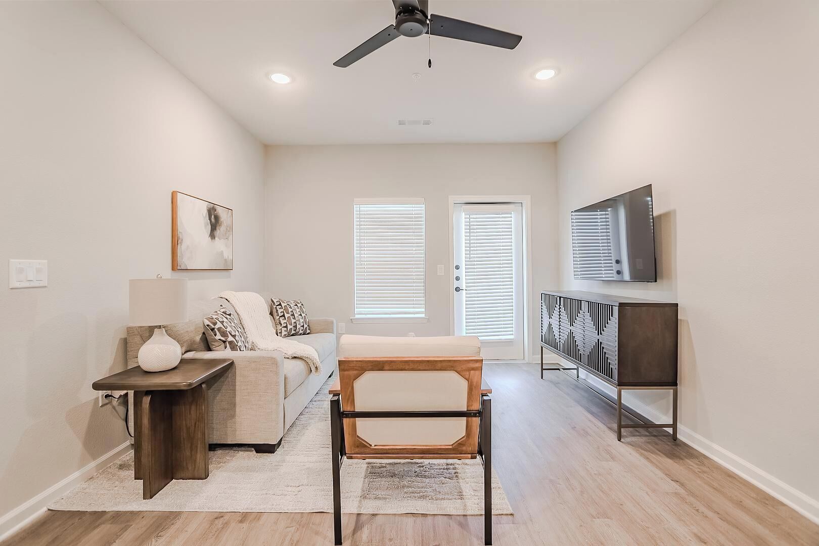 Landing | Stylish 1bd, Pool, Clubhouse - San Marcos