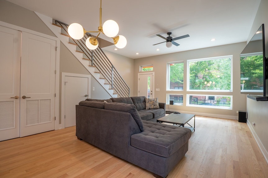 Lovely Three Bedroom Loft, University Of Chicago, Obama Library - Chicago