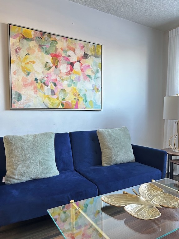 Stampede |Bmo | Stanley Park | Sleeps 6 - Wilder Institute/Calgary Zoo