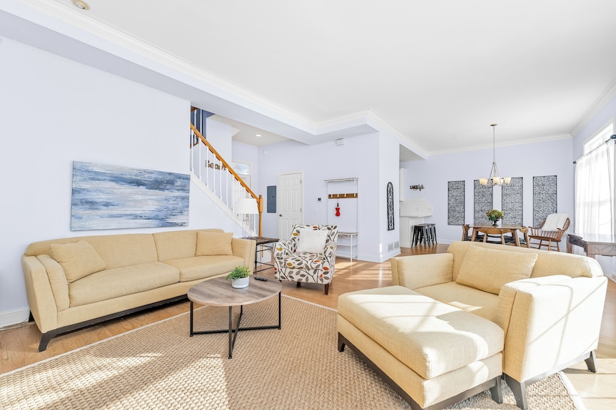 Bayview Villa Enjoy Stunning Views At A Spacious 3-bedroom Gem In Douglas, Mi. - Holland, MI