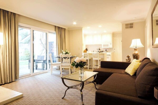 Napa Escape Luxe King Bed Near Wineries & Spa - Yountville, CA