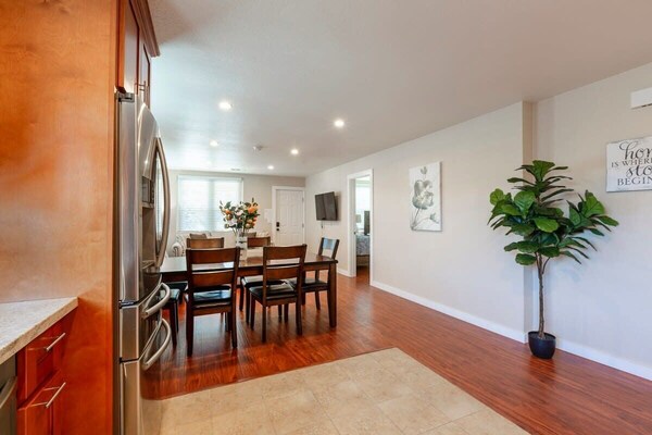 Marbella Lane-spacious 5br Ideal For Biz & Families In Sj - San Jose, CA