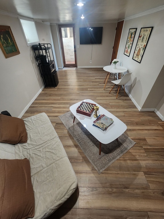 Tranquil 1-bedroom Basement Suite In Charming Tulare - Tulare, CA