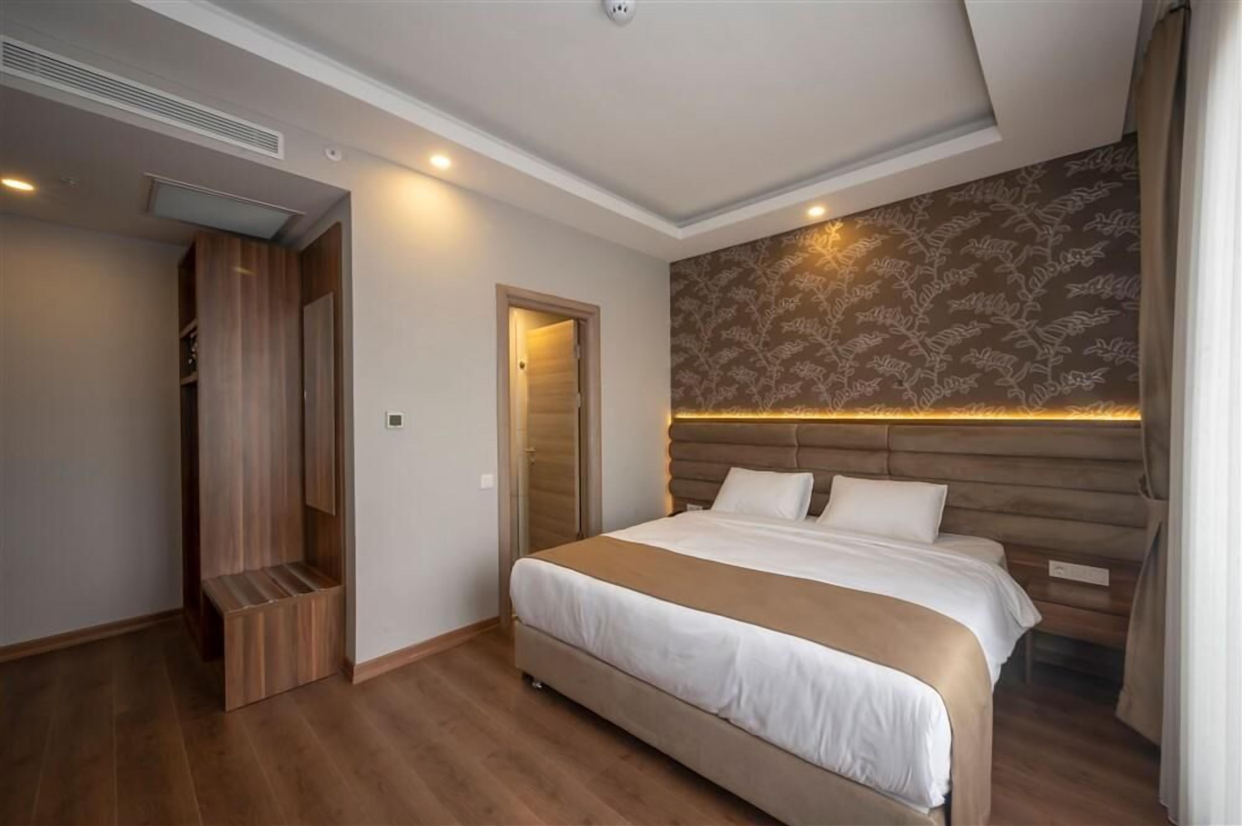 Quarto Deluxe | Secretária adequada para computadores portáteis, Wi-fi grátis 