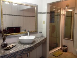 Quarto Twin | Casa de banho