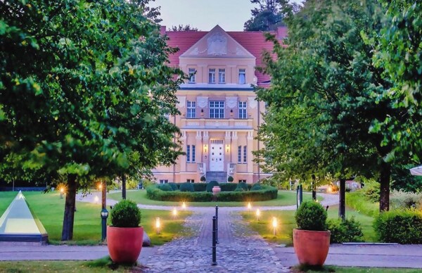 Sunday Resort Rugen Manor Suite - Rügen